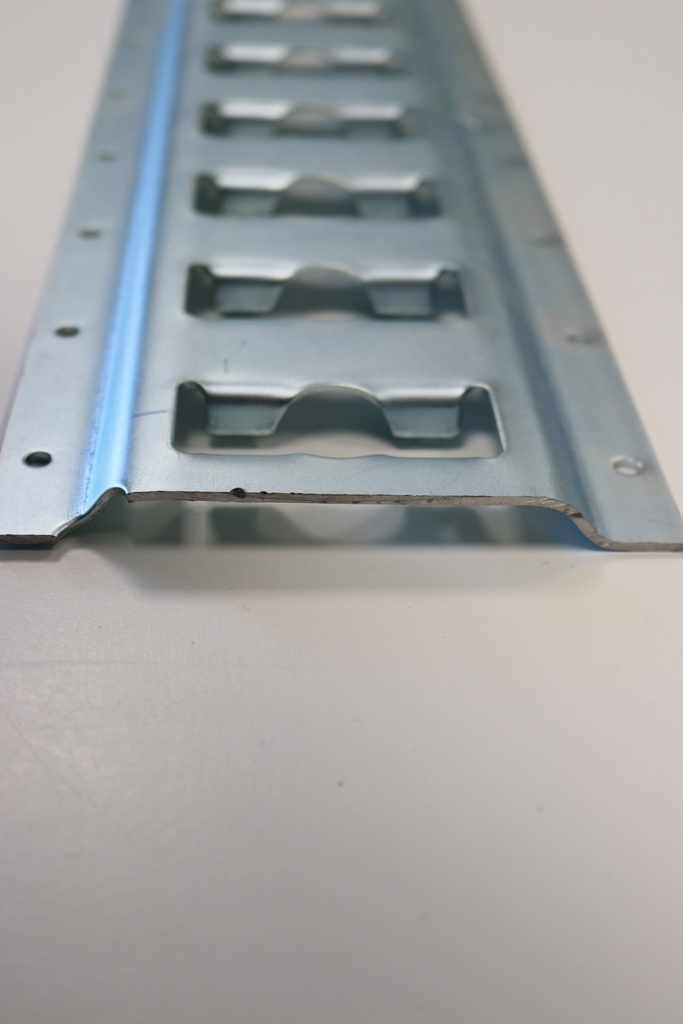 RUN-PLO2 – Rail d'arrimage universel acier bichromaté 1,50 m | Fixatio